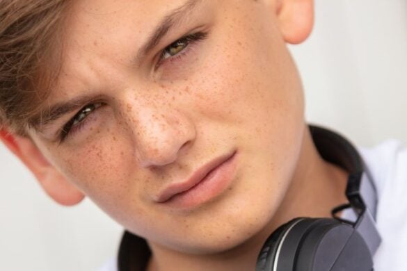 The Teenage Years: 10 Struggles Only a Teenager Understands - Raising ...