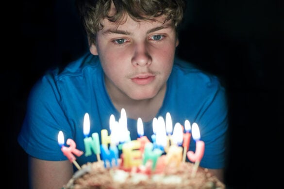 12 Etiquette Rules Your Teen is Probably Breaking - Raising Teens Today 12 Etiquette Rules Your Teen is Probably Breaking - Raising Teens Today