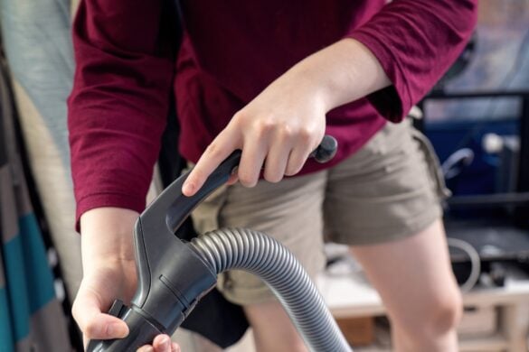 Raising Leaders: 8 Tips to Teach Your Teen to Be a Leader, Not a ...