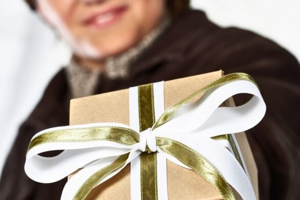 25 Creative Diy Mother S Day Gift Basket Ideas Raising Teens Today